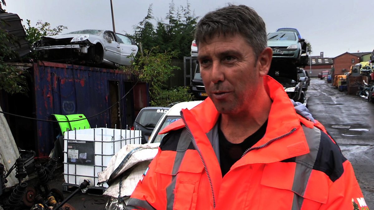 BBC Two - Scrappers, Series 1, Pay Day, Terry and Lyndsay's bank blitz ...