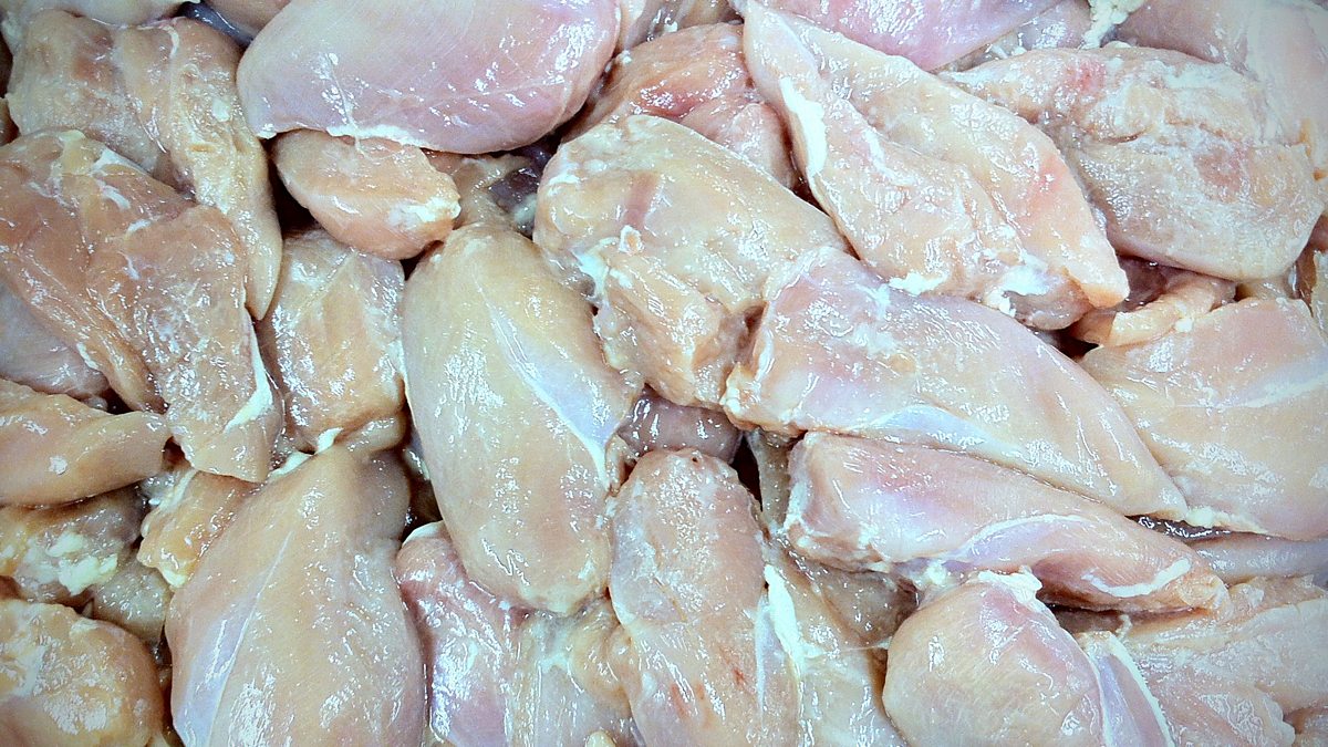 BBC Radio 4 - You and Yours, Cheap Chicken; Portas Towns; Driverless Cars