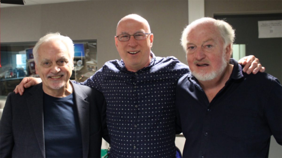 BBC Radio 2 - Ken Bruce, Gallagher and Lyle play live for Ken in ...
