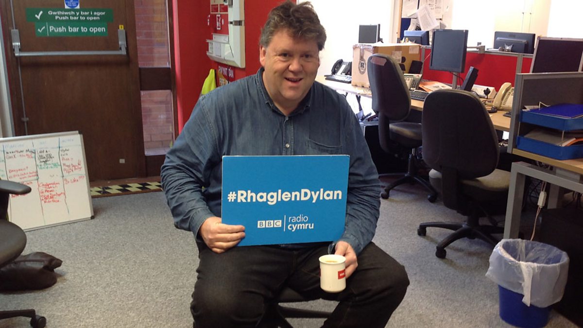 BBC Radio Cymru - Rhaglen Dylan Jones, 13/08/2014, TUDUR MORGAN - ROISIN