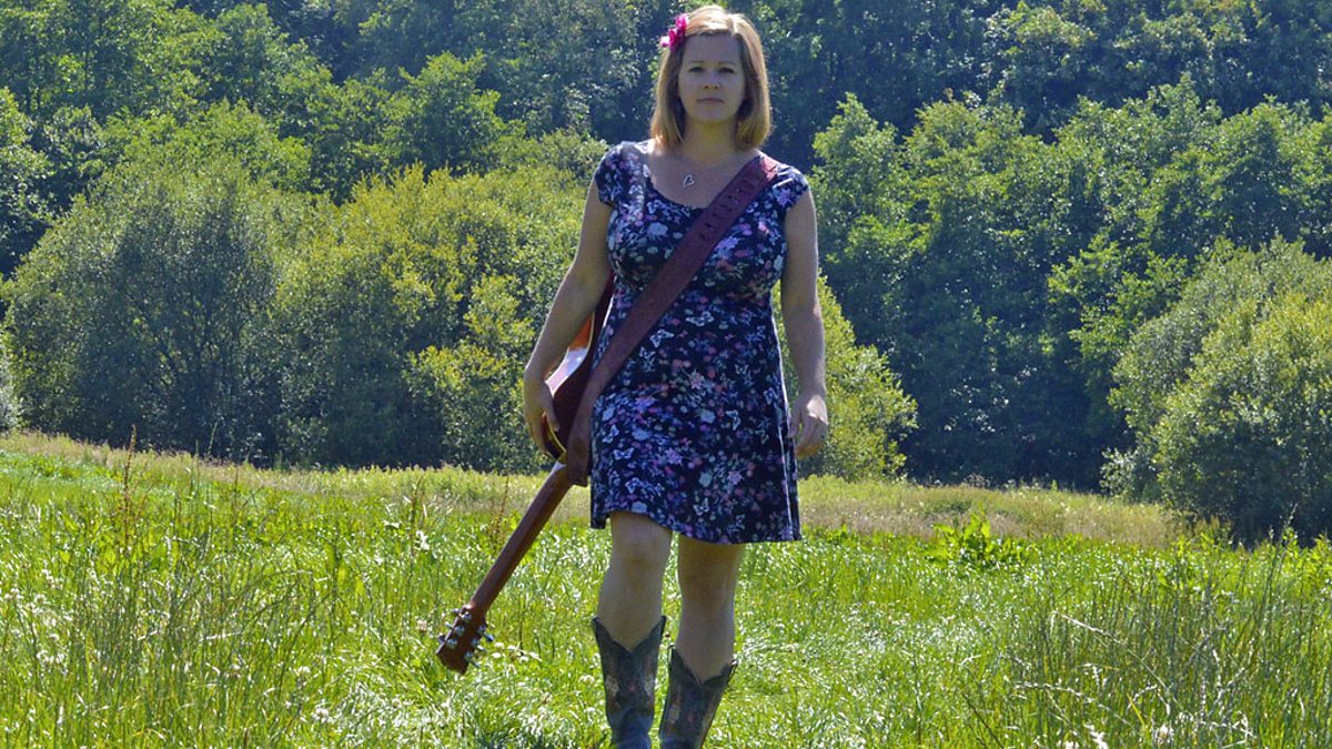 BBC Radio Cymru - Gwybodaeth - Trac yr Wythnos: Lowri Evans - Dyddiau ...