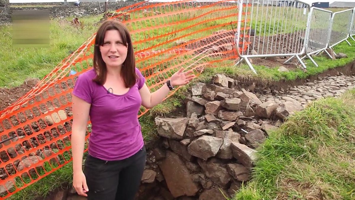 BBC Two - Digging for Ireland, Dunluce site tour