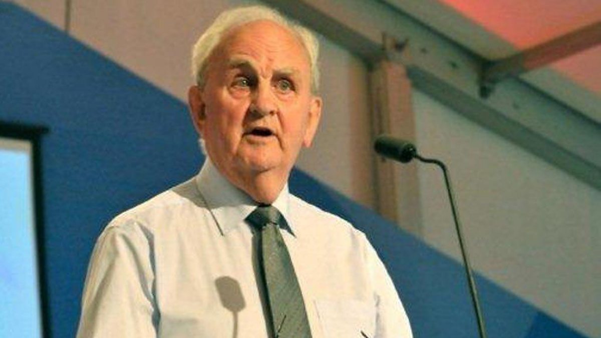 BBC Radio Cymru - Munud i Feddwl, Munud i Feddwl 05/11/2014 - Guto ...