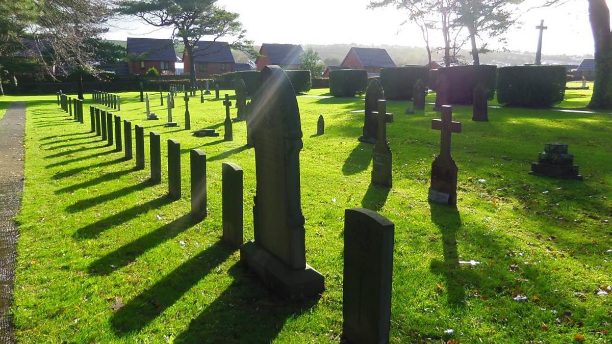 BBC Radio Wales - Good Morning Wales, 08/11/2014, Remembrance: Visiting ...