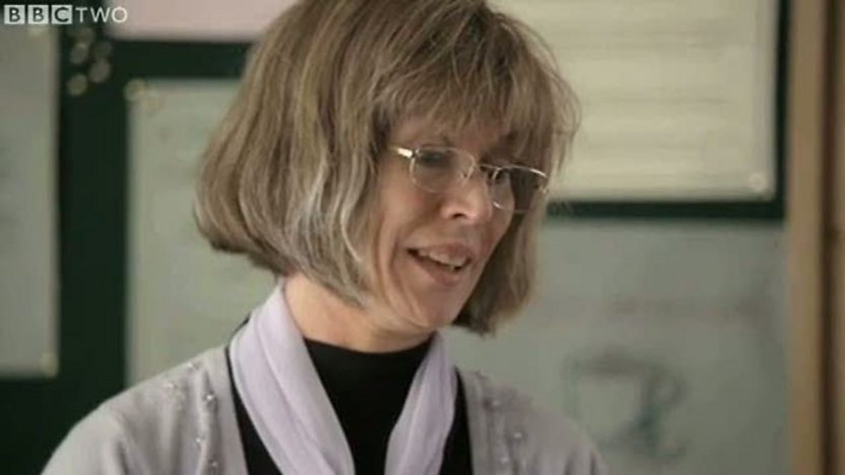 BBC Two - Lizzie and Sarah, Lizzie and Sarah