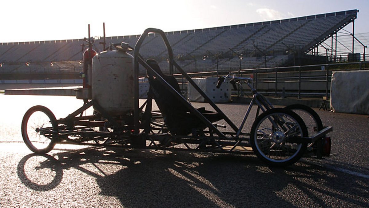 BBC One - Bang Goes the Theory, Series 2, Episode 1, Fire extinguisher ...