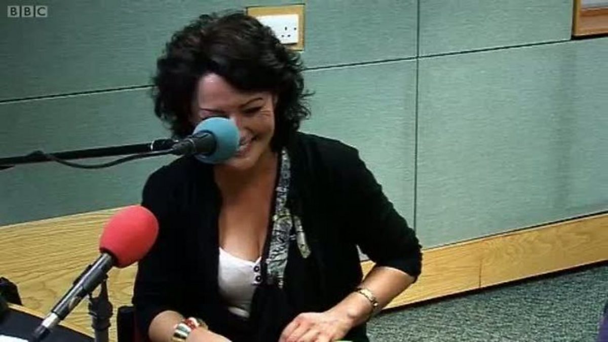 BBC Radio Ulster - Gerry Anderson, 15/04/2010, Jane McNamee performs ...