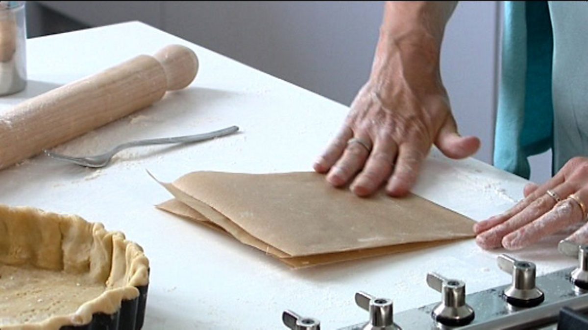 BBC - BBC Food, Techniques, Lining a tart with a cartouche (baking blind)