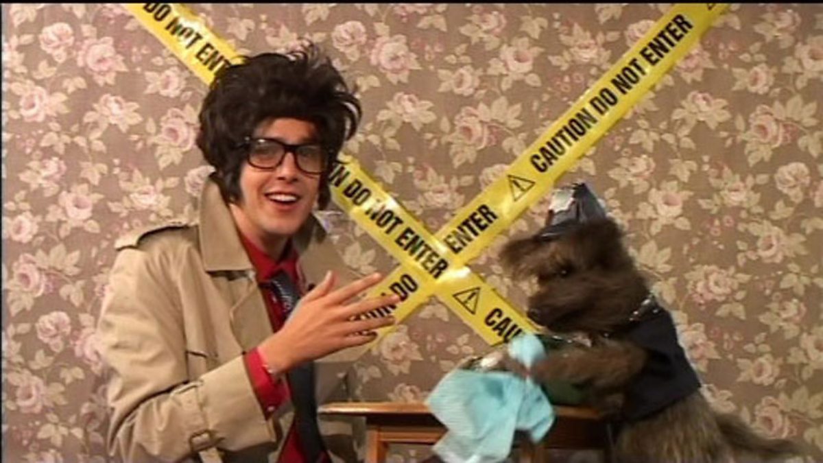 CBBC - Iain and Hacker, Iain and Hacker in Super Cops