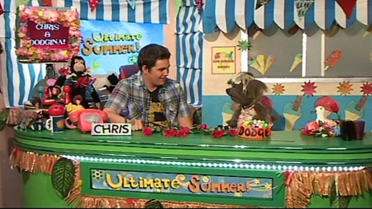 CBBC - Chris and Dodge, Chris unmasks Dodgina
