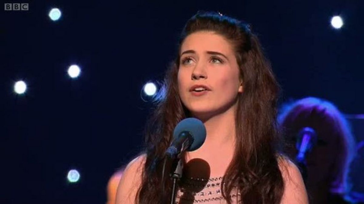 BBC Radio 2 - Weekend Wogan, 03/10/2010, Watch Danielle Hope Perform ...