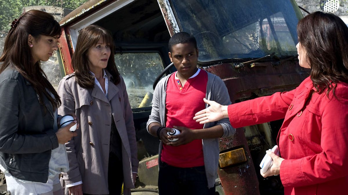 CBBC - The Sarah Jane Adventures, Series 4, Lost in Time: Part 2 ...