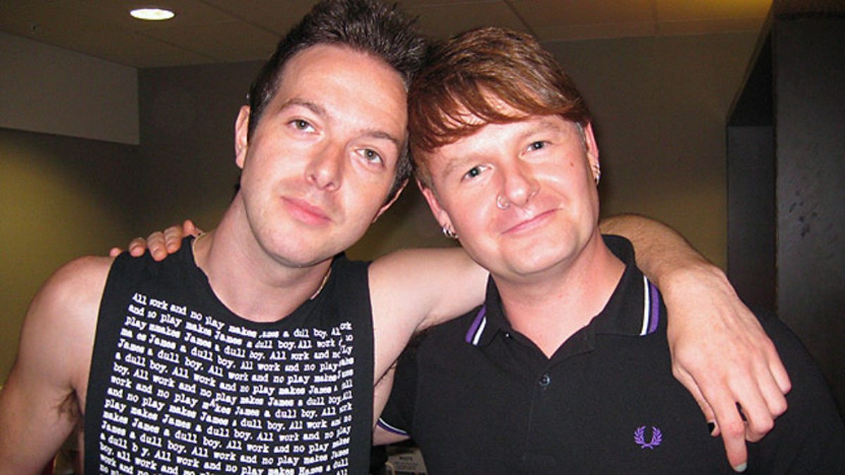 BBC Radio Scotland - Vic Galloway, 07/02/2011, Glasvegas - The World Is ...