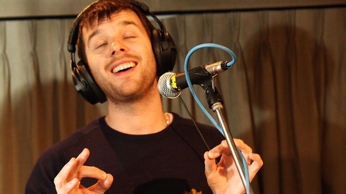 BBC Radio 1 - Zane Lowe, 18/04/2011, Mike Skinner on Original Pirate ...