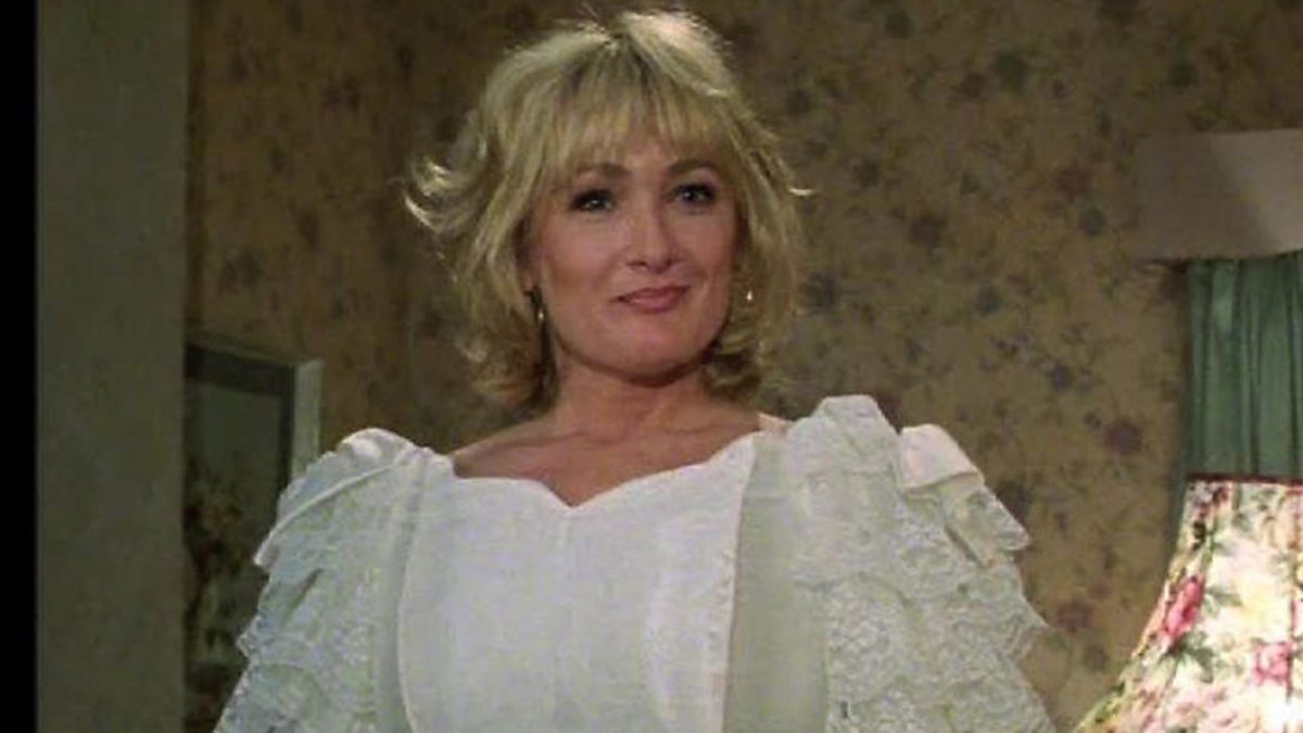 BBC One - The Royle Family, Series 1, Episode 6, Denise's Wedding Dress