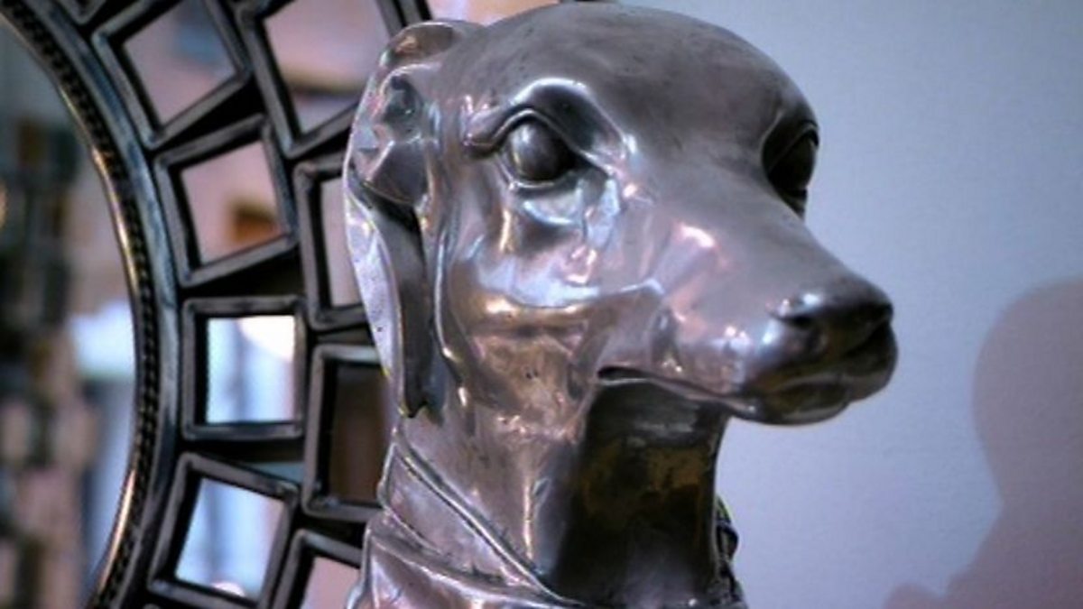 BBC One - The Apprentice, Series 7, Paris, Tutting A Deal