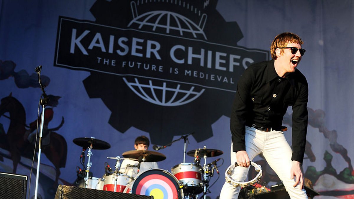 BBC Music - Glastonbury, Kaiser Chiefs - Kinda Girl You Are