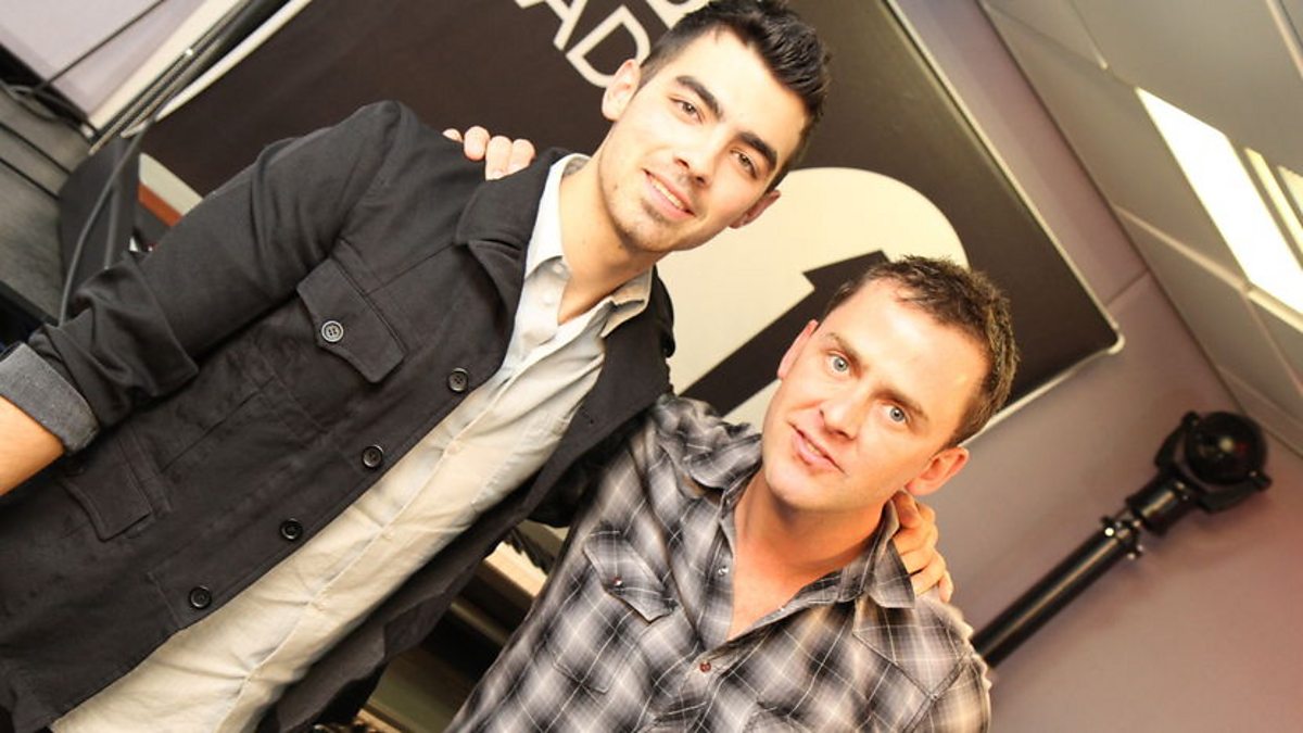 BBC Radio 1 - Scott Mills, Wednesday - Joe Jonas, Scott Mills ...