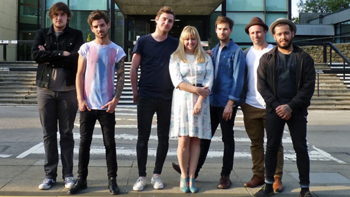 BBC Radio Wales - Bethan Elfyn, 06/08/2011, Kids in Glass Houses - Animals