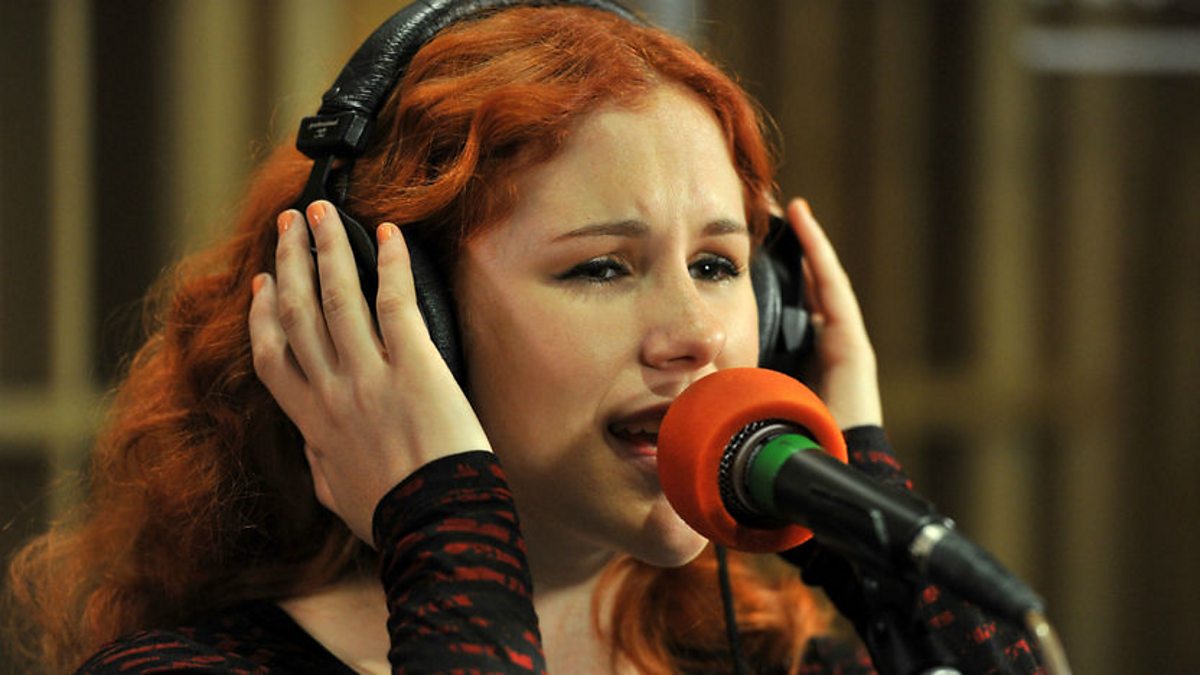 BBC Radio 1 - Fearne Cotton, Tuesday: Katy B Live Lounge, Katy B ...