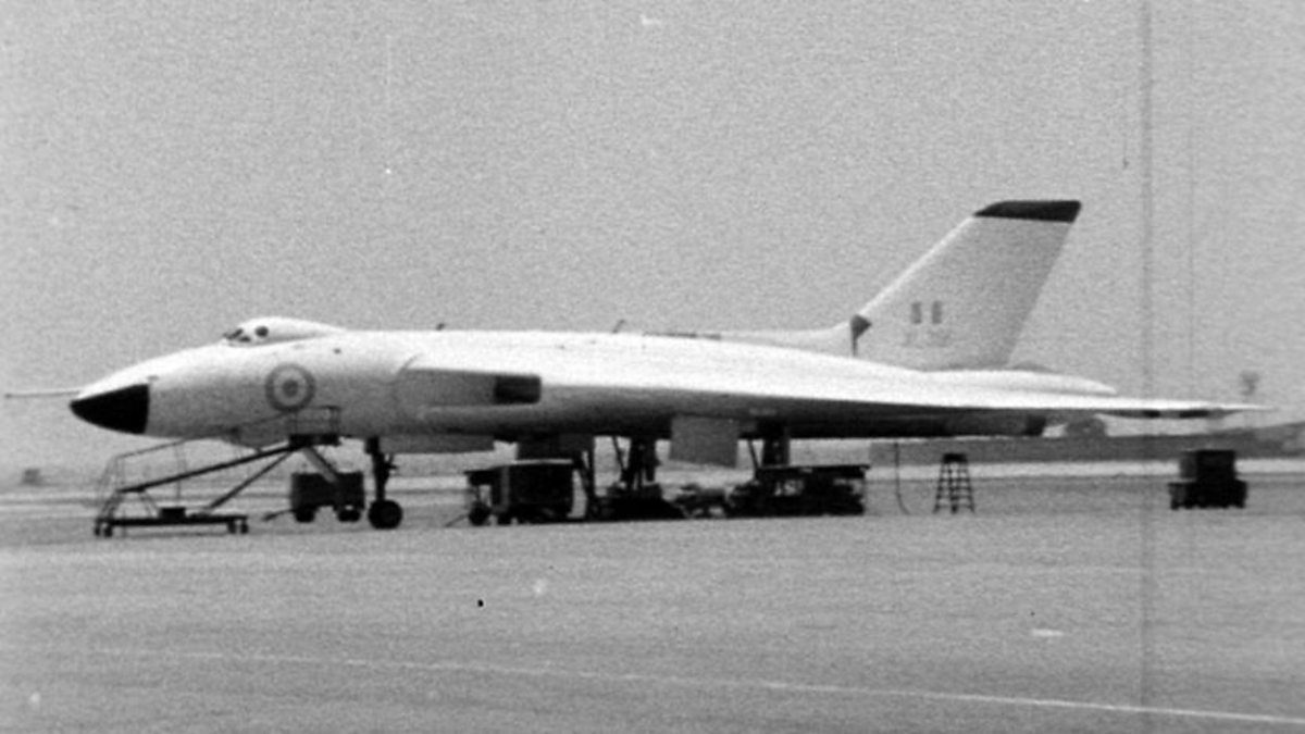 BBC - Soldier in the Sun, Fighter jets deter insurgents