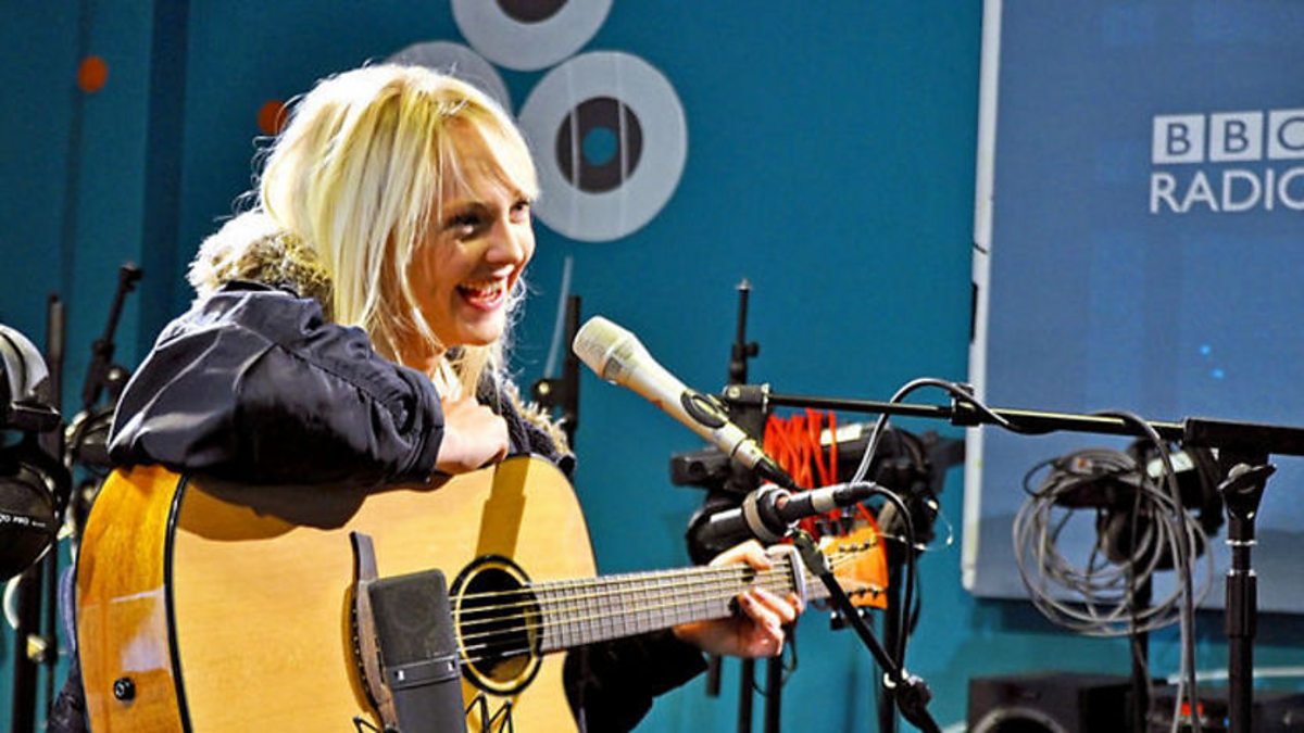 BBC Radio 6 Music - Lauren Laverne, 13/09/2011, Laura Marling talks to ...