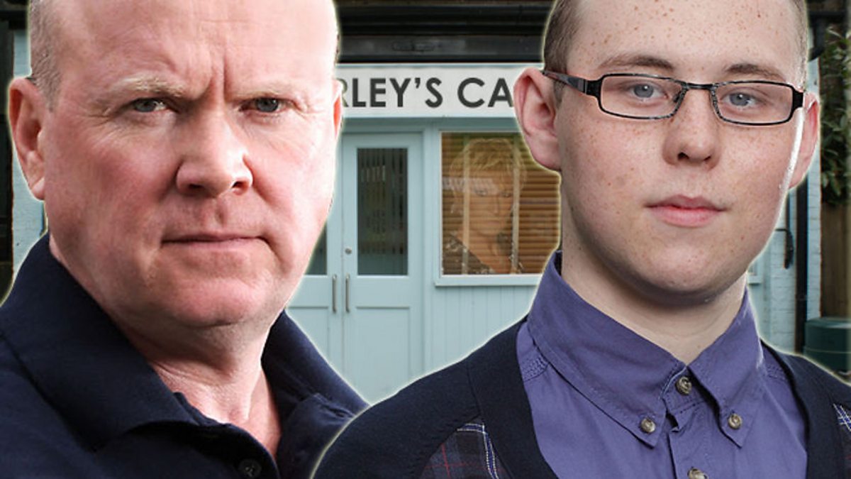 BBC One - EastEnders 2008 - 2012, 2011, 03/11/2011, Preview: Thursday 3 ...