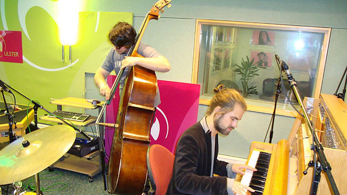 BBC Radio Ulster - After Midnight with Linley Hamilton, 27/09/2010, The ...