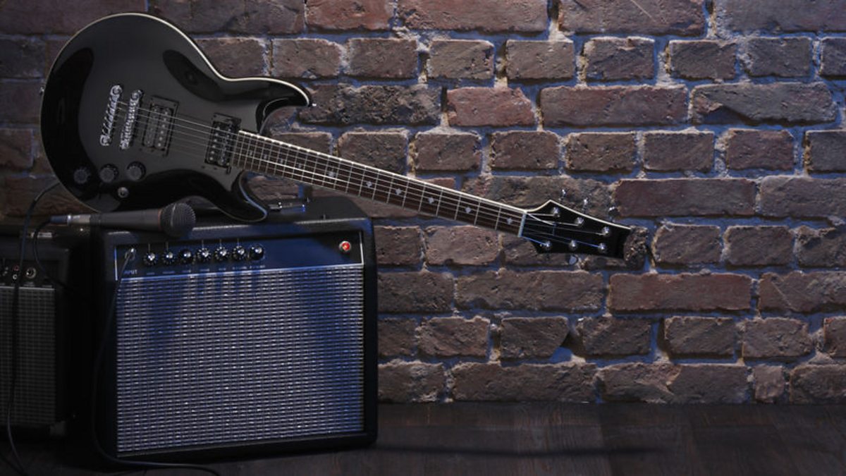 BBC Radio 2 - Dermot O'Leary, 17/03/2012, Captain Wilberforce - Live ...