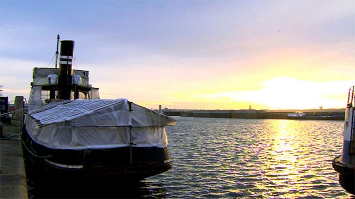 BBC - WebWise, Manchester Ship Canal - The Daniel Adamson