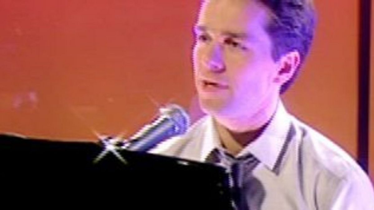 BBC One - Breakfast, 24/04/2012, Tunes from Julian