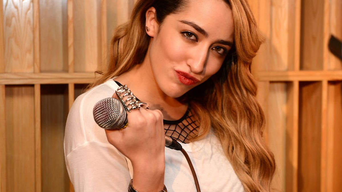 BBC Radio 1 - Fearne Cotton, Tuesday: Delilah in the Live Lounge ...