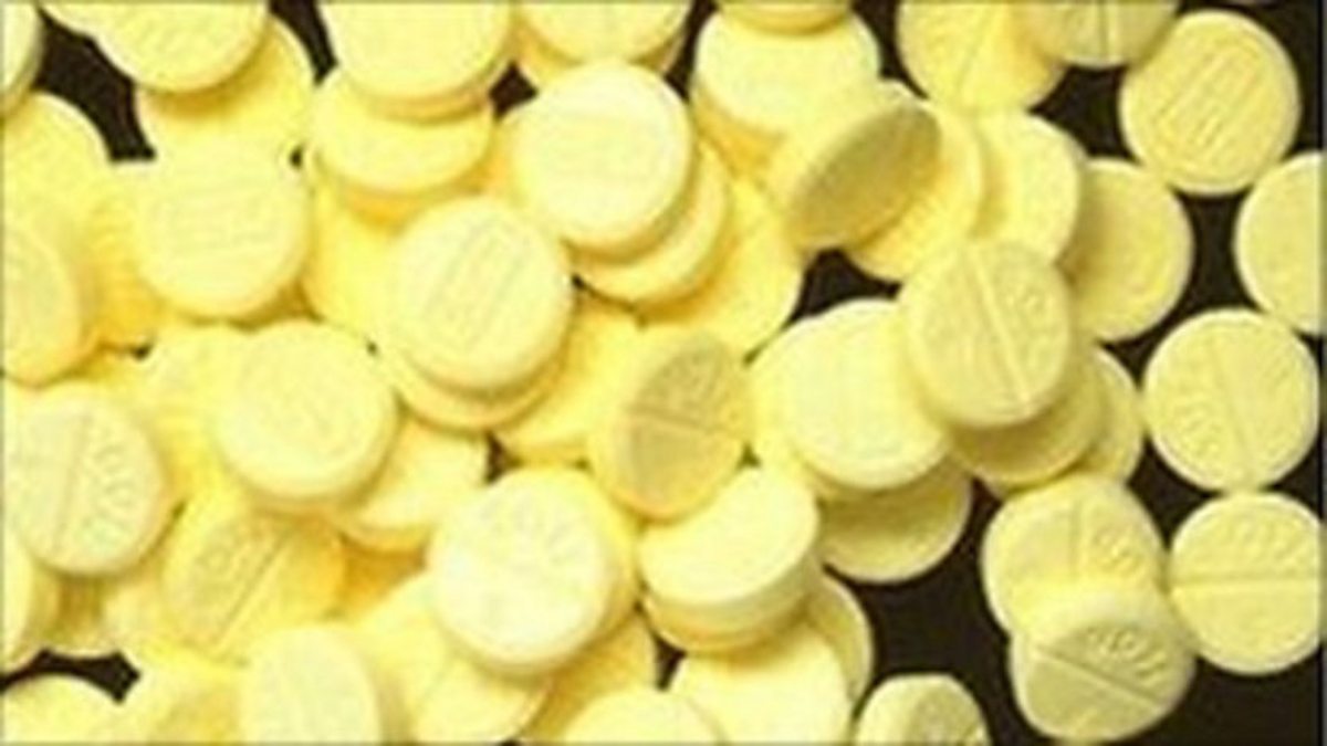 BBC One - Inside Out London, 17/12/2012, Illicit prescription medicines