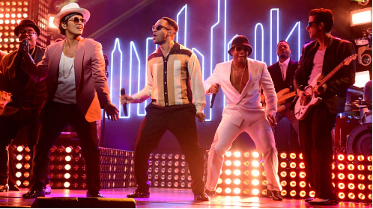 BBC Radio 5 Live - 5 Live In Short, The secret to Mark Ronson's socks