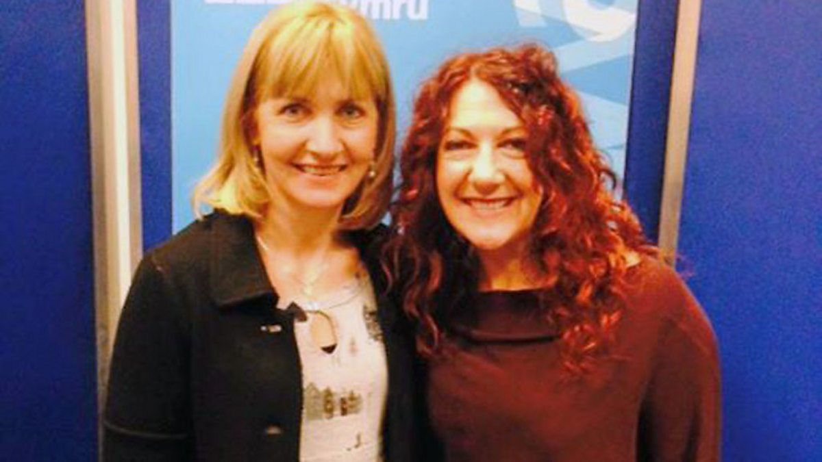 BBC Radio Cymru - Bore Cothi, Shan yn yr ardd gyda Lisa Fearn.