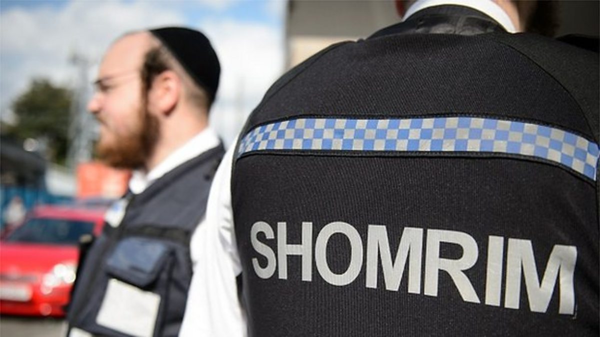 BBC World Service - World Update, London's Jewish security patrols