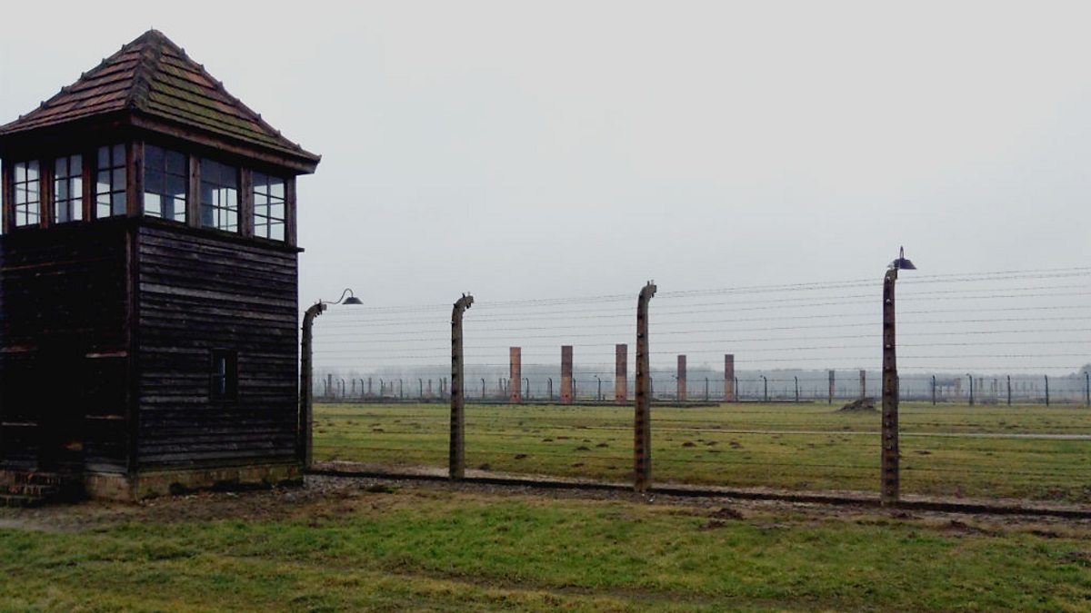 BBC Radio 5 live - Watch tower at Auschwitz I - 5 live Breakfast, 27/01 ...