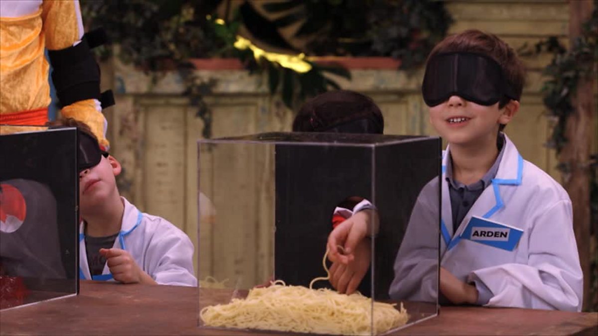 BBC Two - Ultimate Brain: Mad Lab, It's Alive!, Using our sense of touch