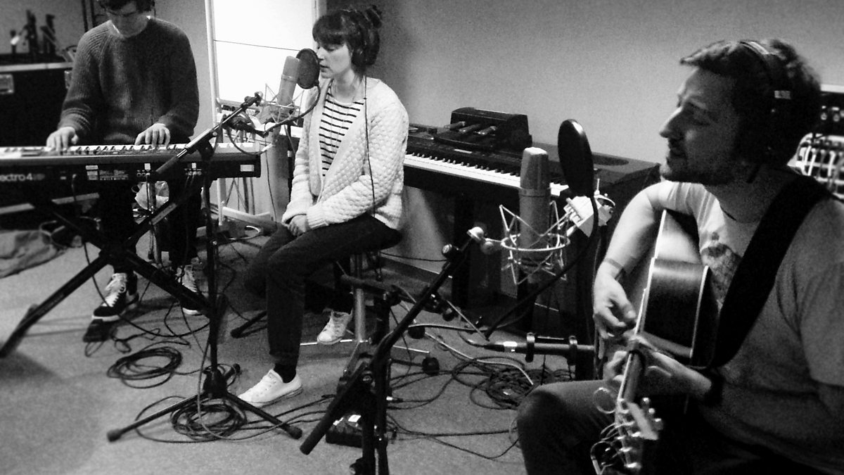 BBC Radio Scotland - Roddy Hart, 30/03/2015, Admiral Fallow | Session ...