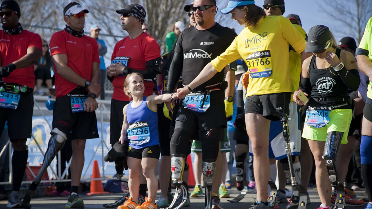 BBC News - Chasing History at the Boston Marathon