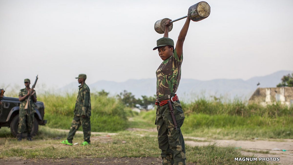 BBC World Service - Outlook, Congolese Soldier and US Photographer