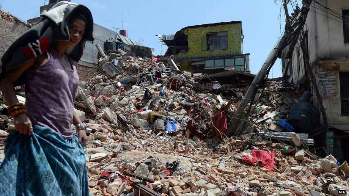 BBC Radio 5 Live - 5 Live In Short, Nepal aid worker: Scale of problem ...