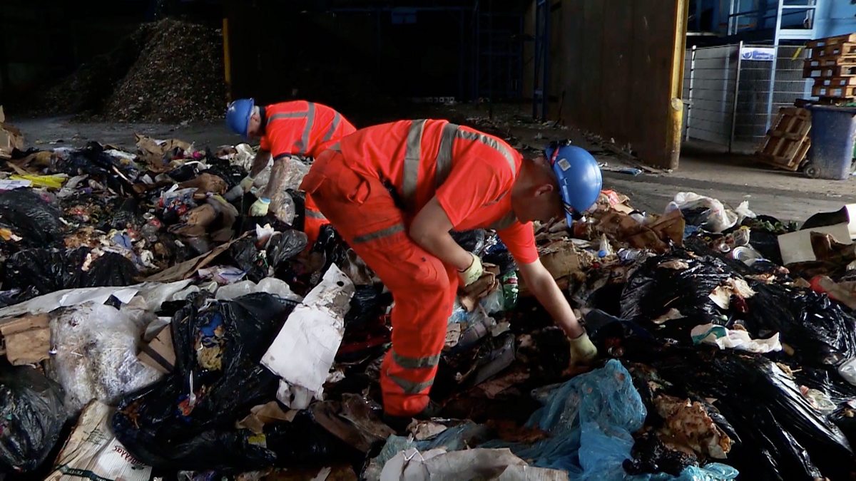 BBC Two - Wastemen, One Man's Rubbish One Man's Treasure, The painful ...