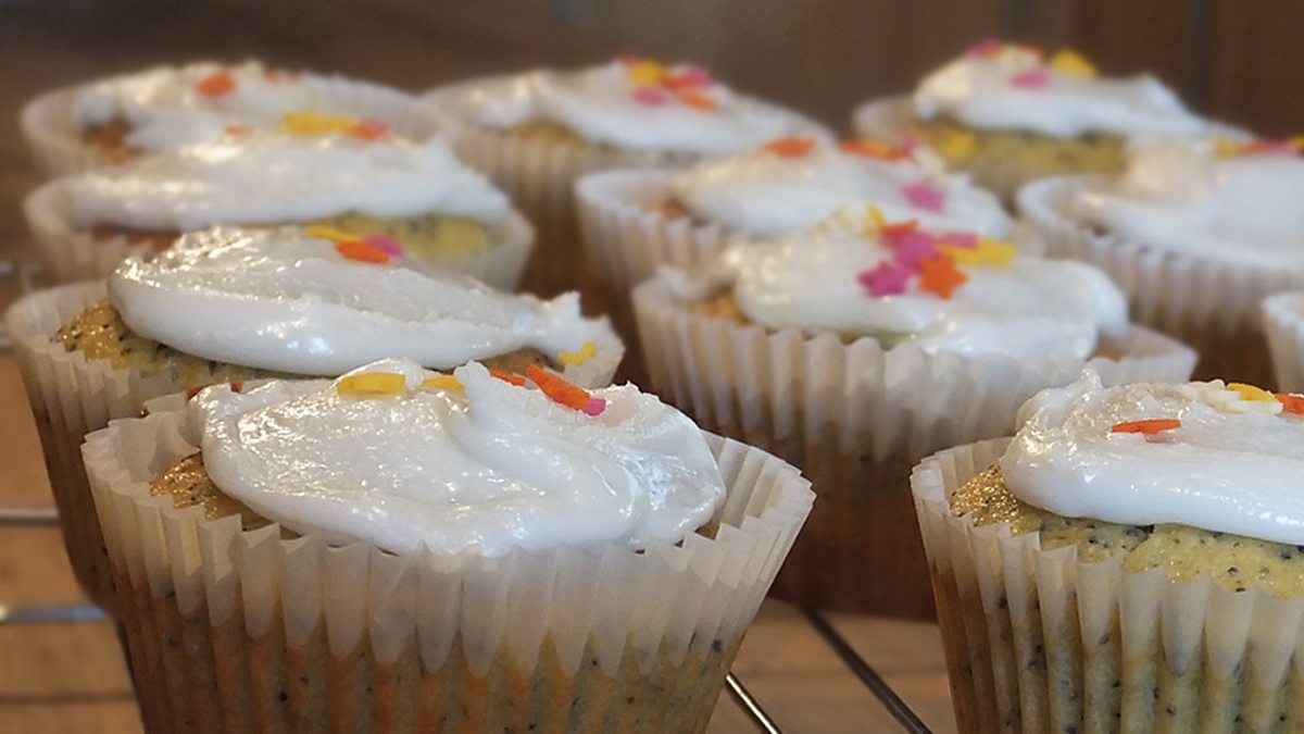 BBC ALBA - Fuine, Series 2, Cooking for a Birthday Party - Clips