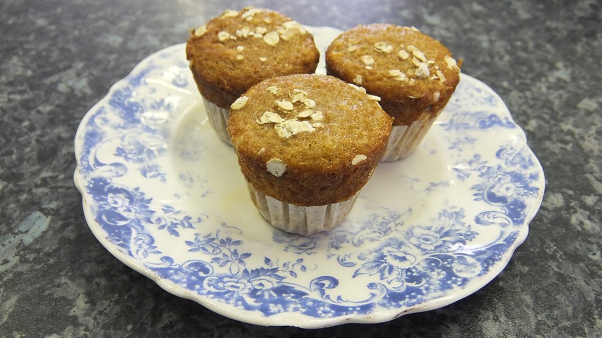 BBC ALBA - Fuine, Series 2, Cooking for the Outdoors - Features