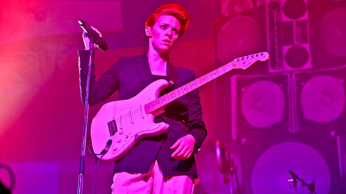 BBC Radio 6 Music - Tom Ravenscroft, Live from Latitude Festival, La ...