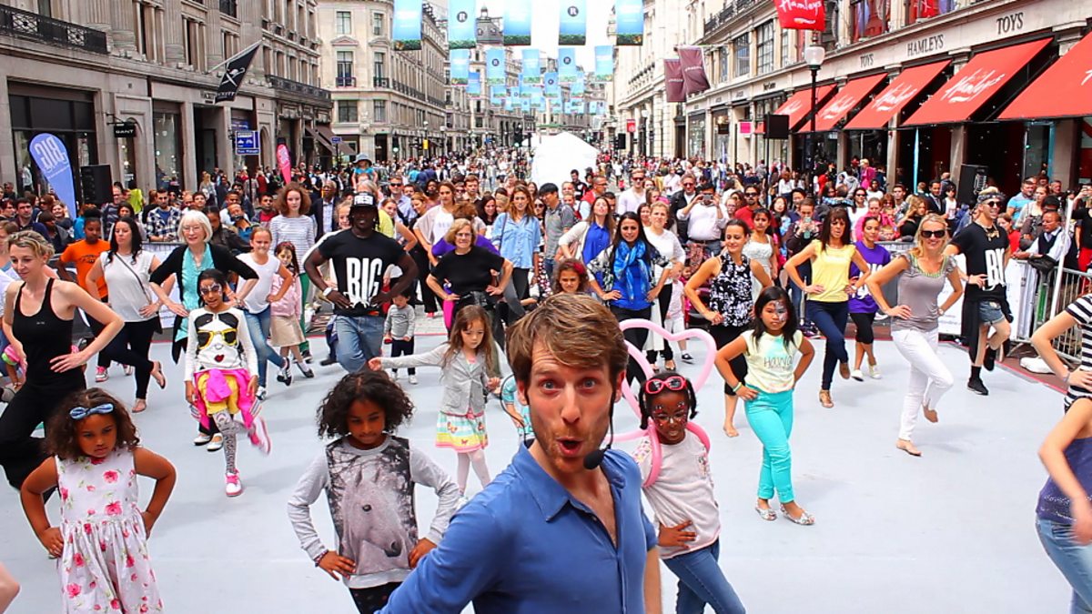 BBC Arts - Get Creative - Dance around your shopping bags