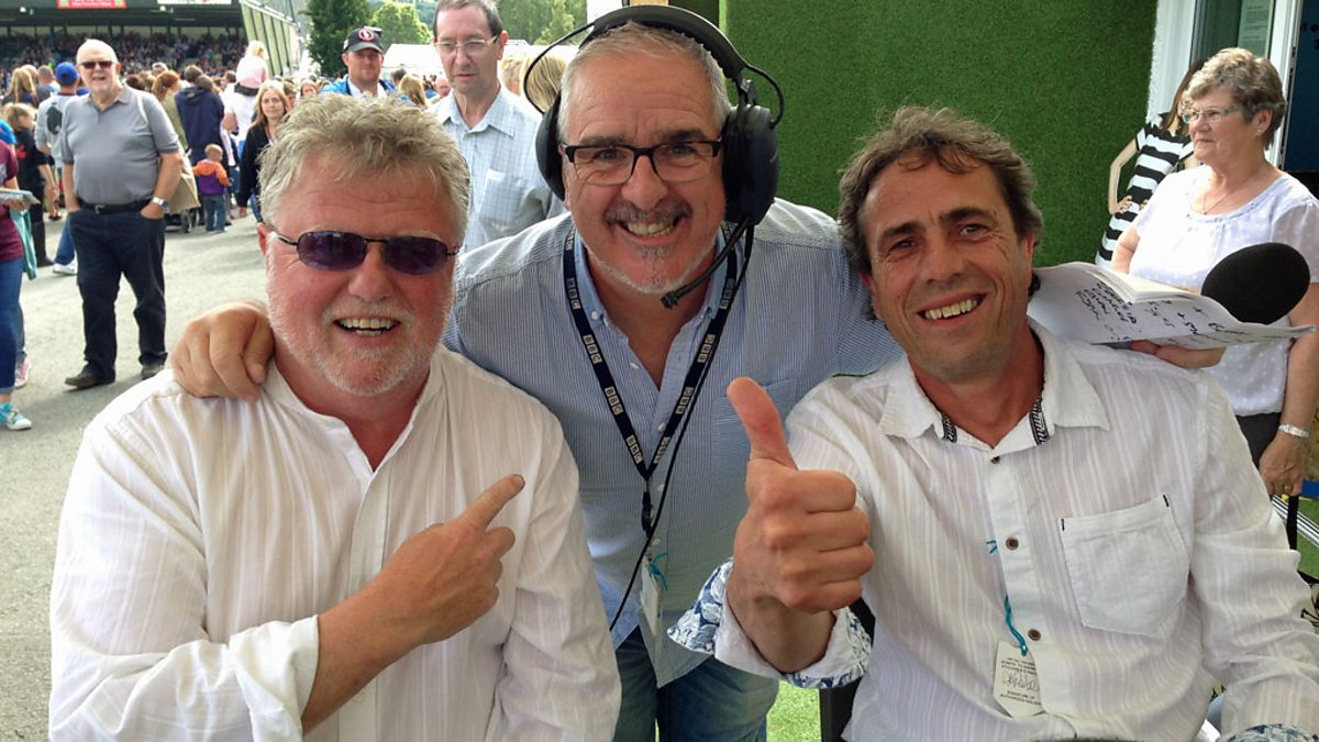 BBC Radio Cymru - Tommo, John ac Alun yn chwarae 'Bwgi da Bryan' ar ...