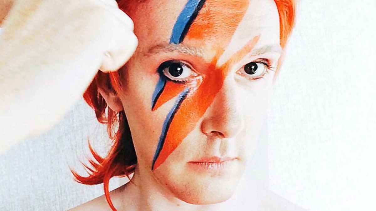 BBC World Service - World Update, A year in David Bowie's skin