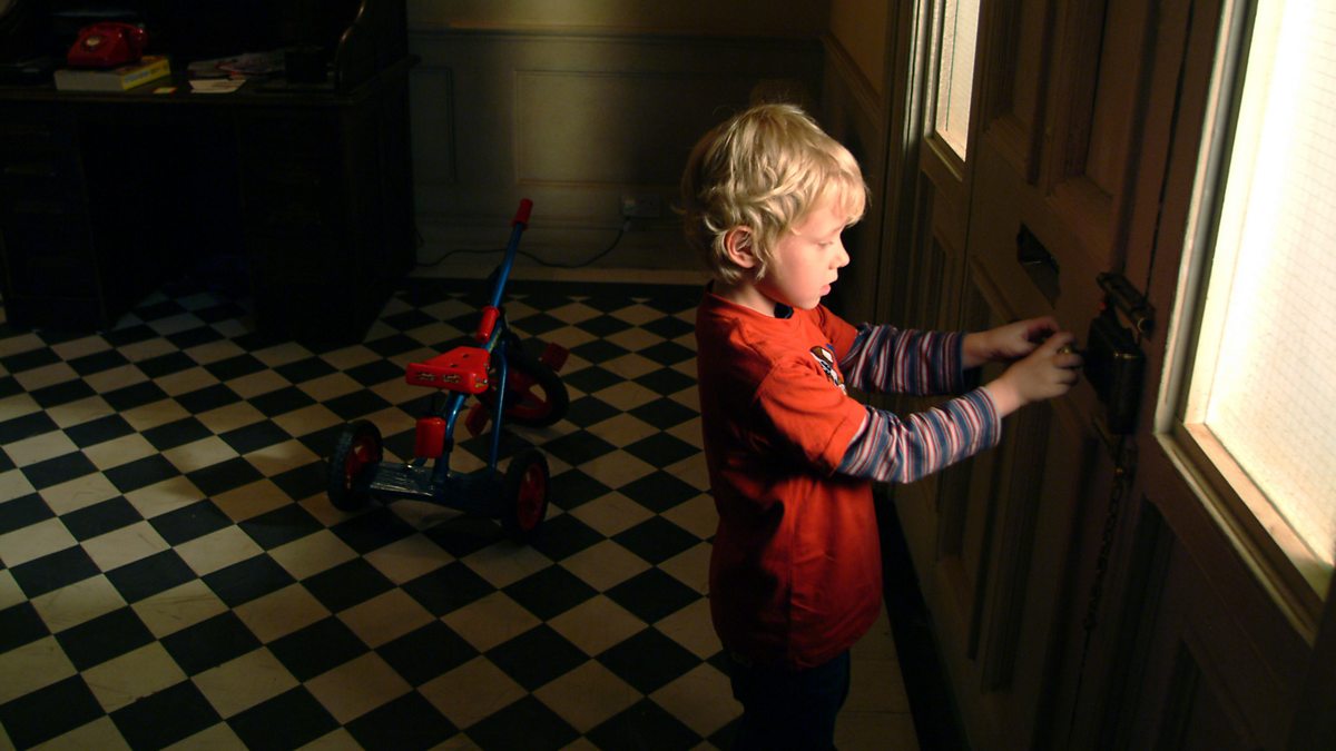 BBC Radio 4 - Radio 4 in Four, Home Alone: What age is acceptable?